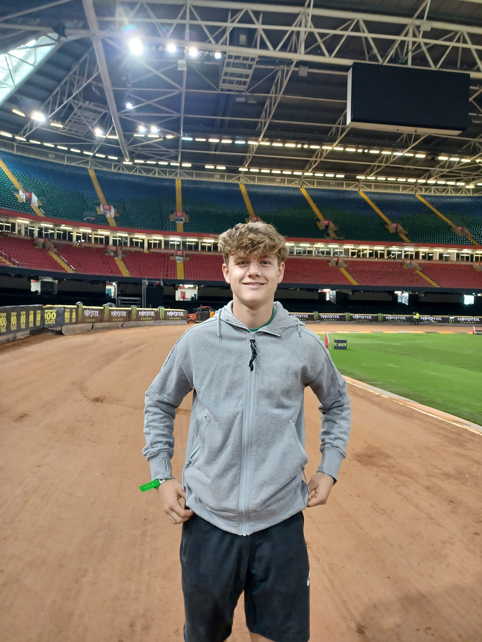 Contact Us - Luke Harrison Racing | Scorpions, Steelers & Young Stars